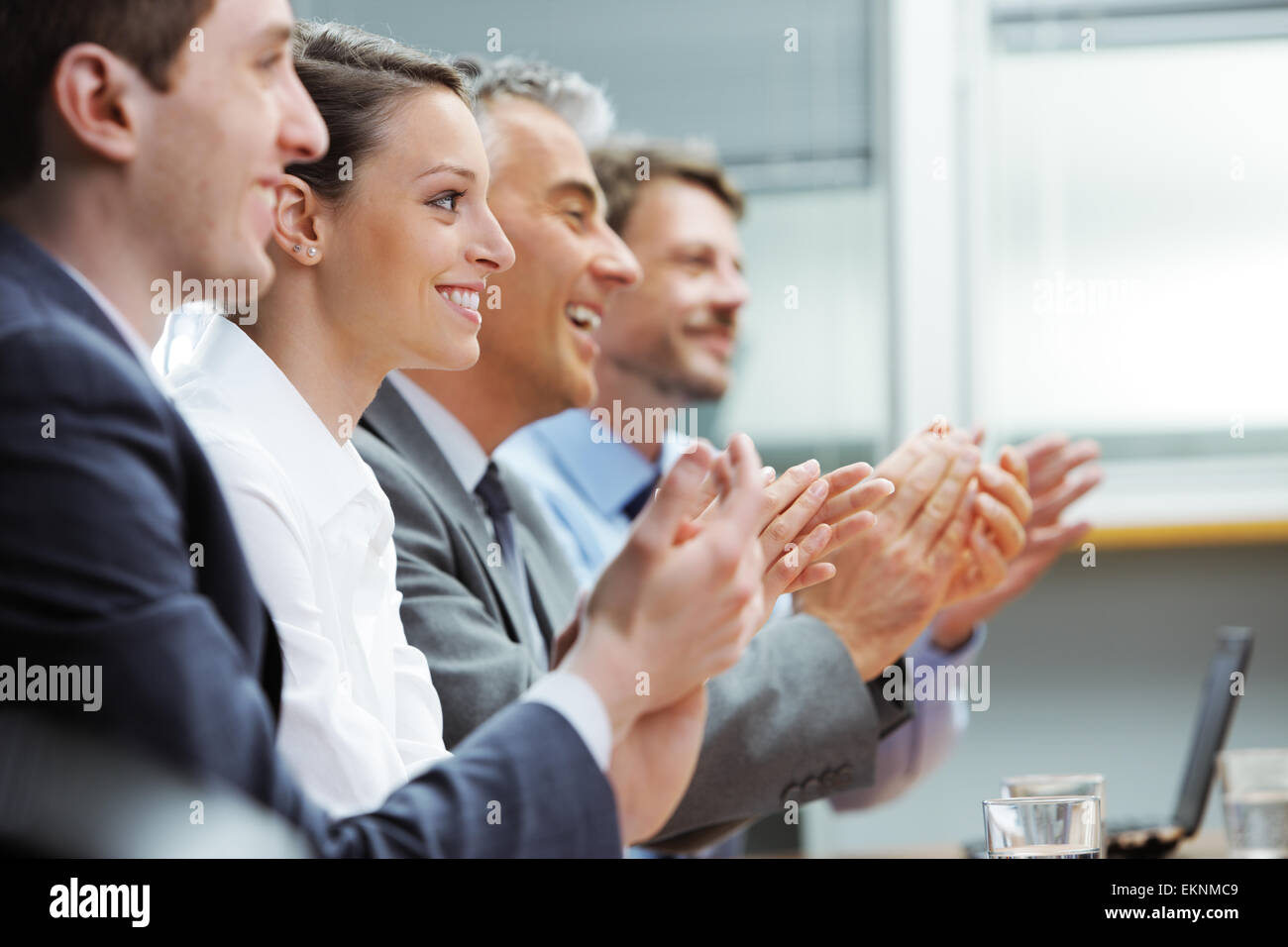 Clapping business people Stock Photo - Alamy