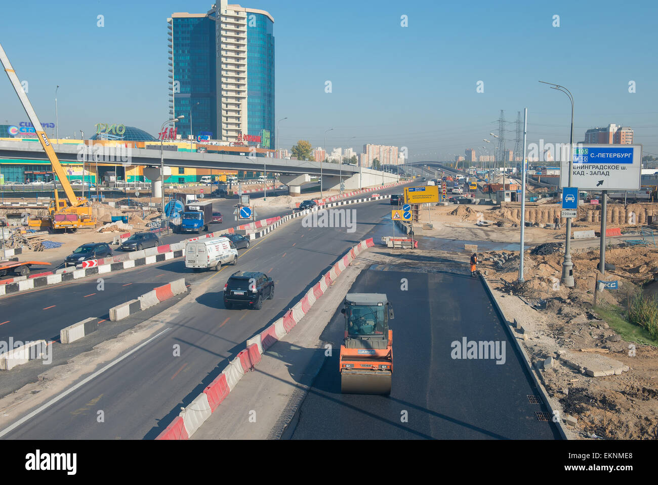 Construction of road interchange at the intersection of Ring Road and ...