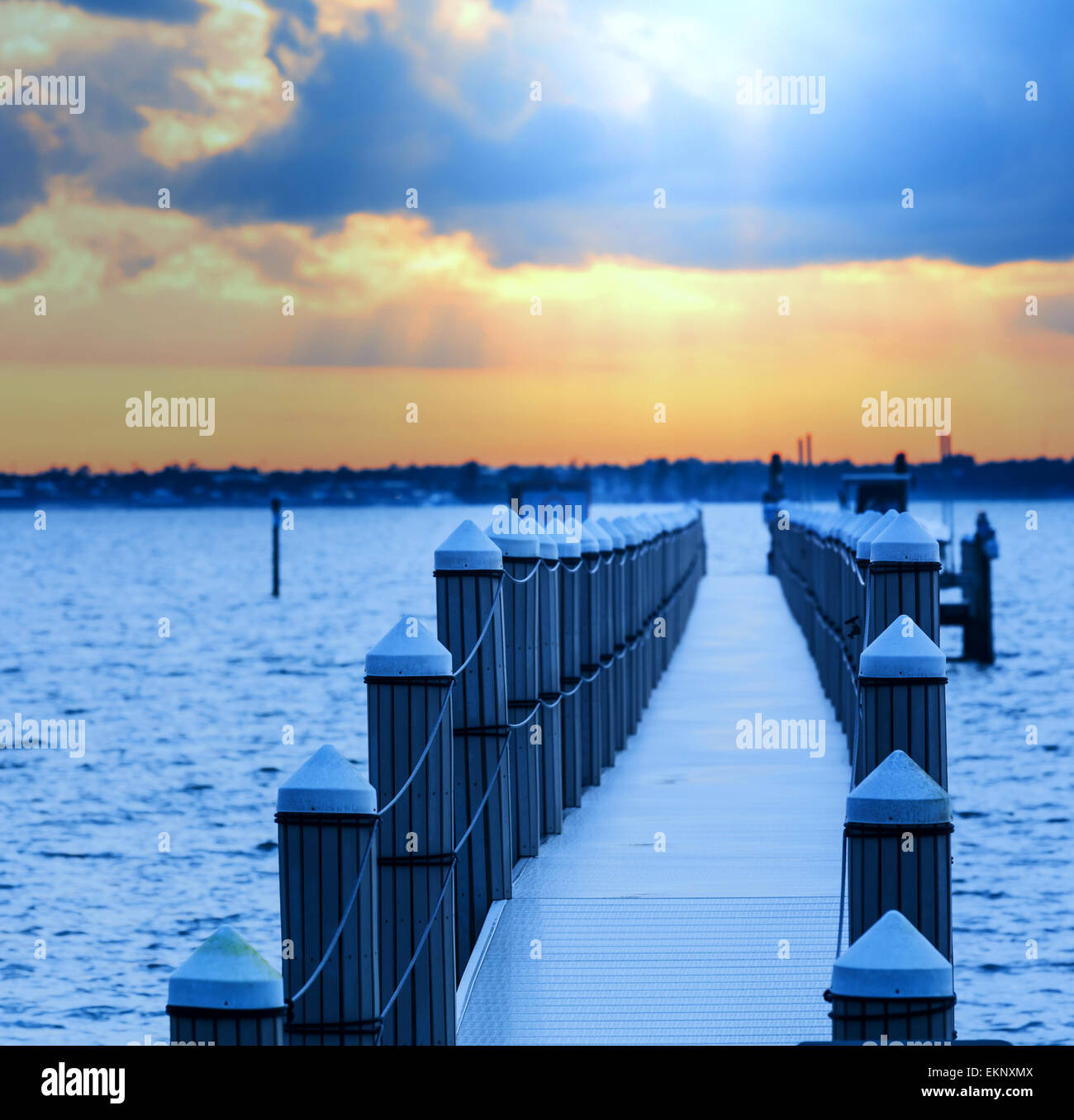 Boardwalk on beach Stock Photo - Alamy