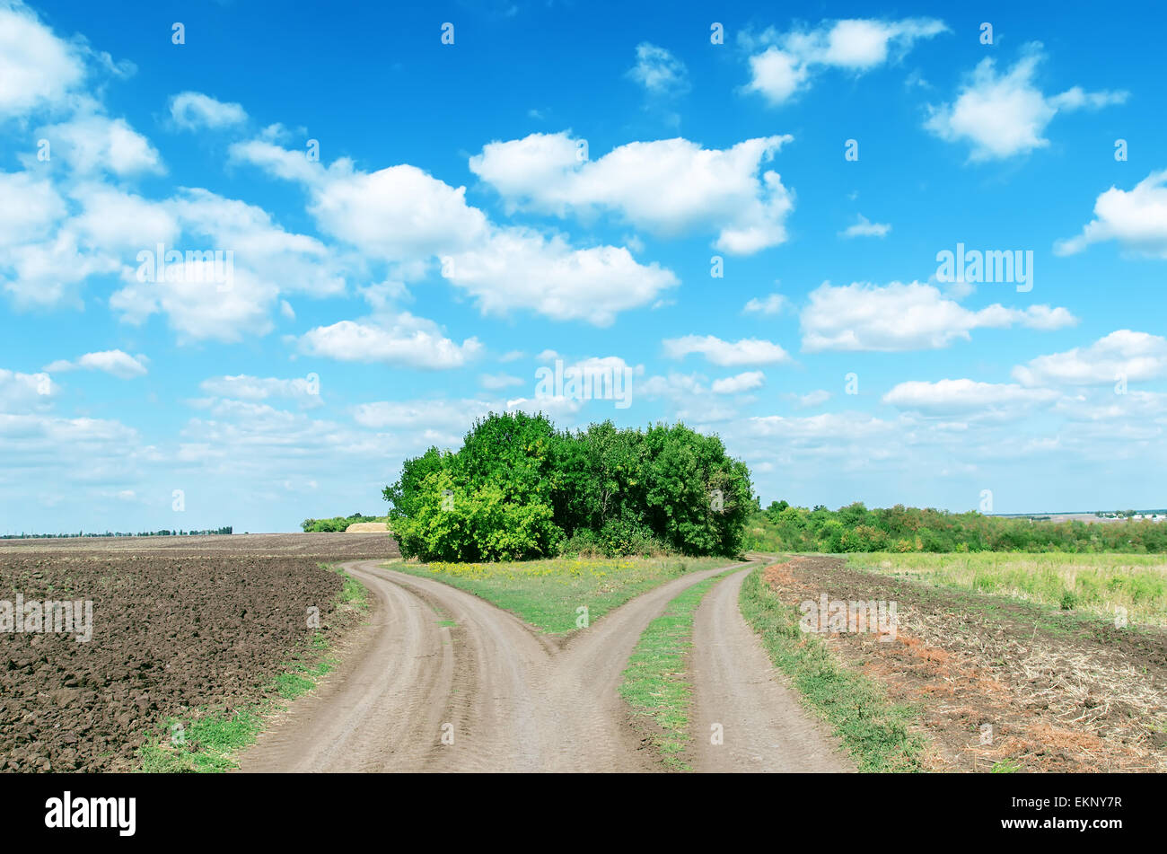 Two way roads hi-res stock photography and images - Alamy