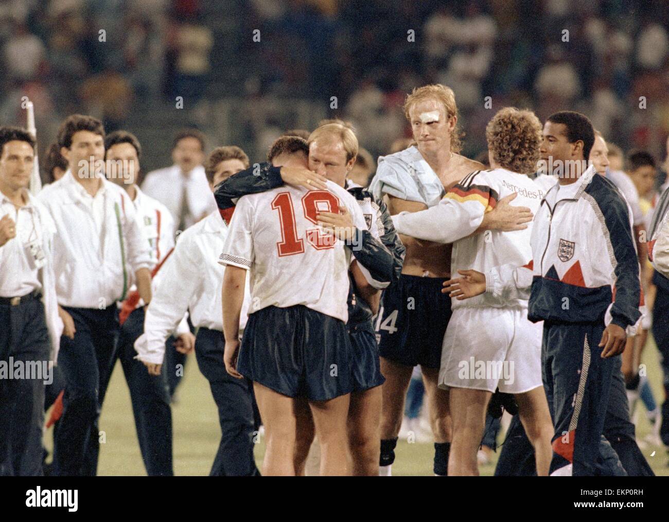 Paul gascoigne 1990 italy germany hi-res stock photography and images ...