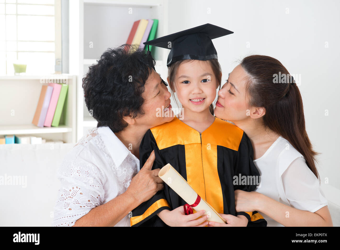Elementary school graduation ceremony hi-res stock photography and ...