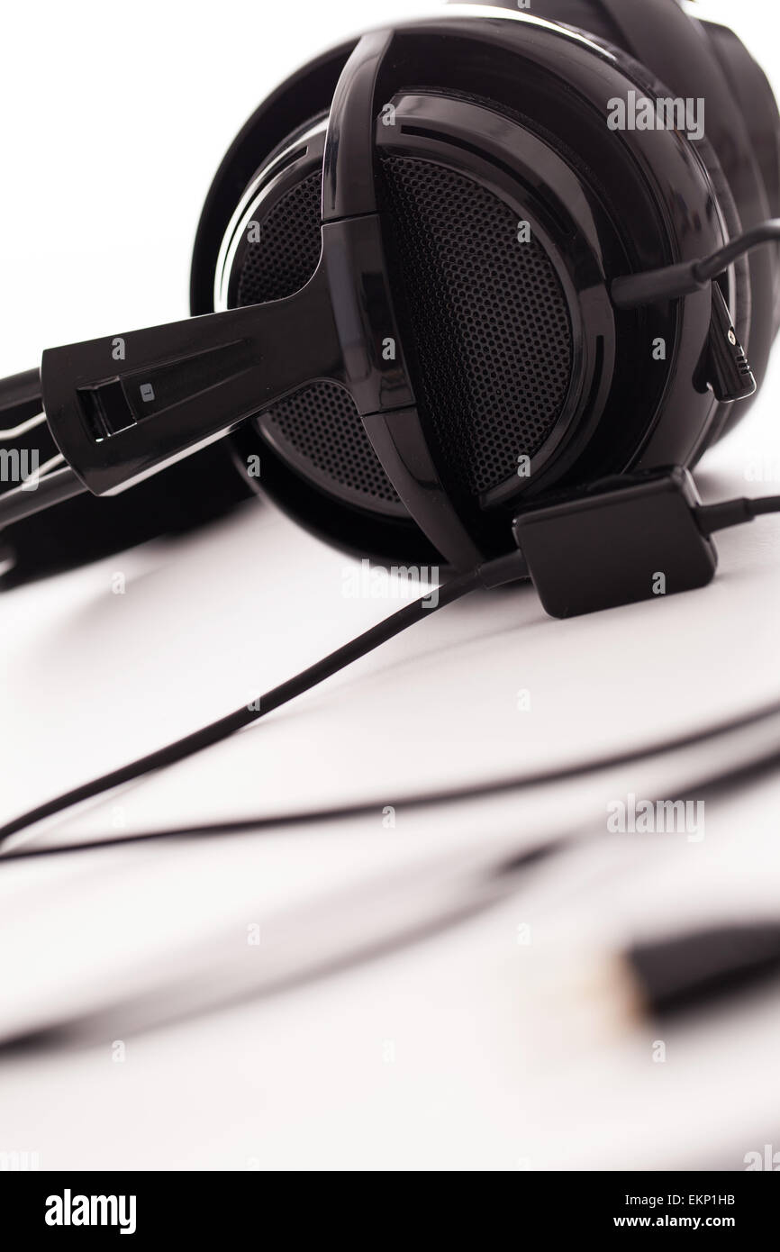 Black headphones on white hi-res stock photography and images - Alamy