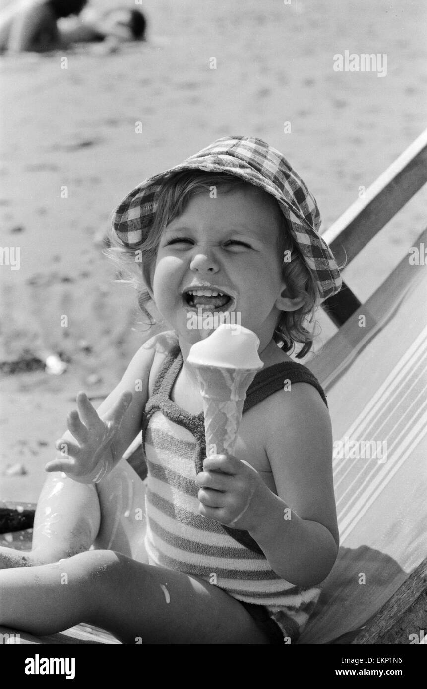 1976 england summer hi-res stock photography and images - Alamy