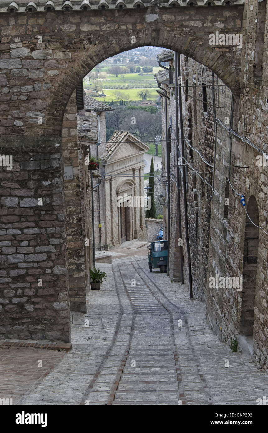 Italian old stone arch steps hi-res stock photography and images - Alamy