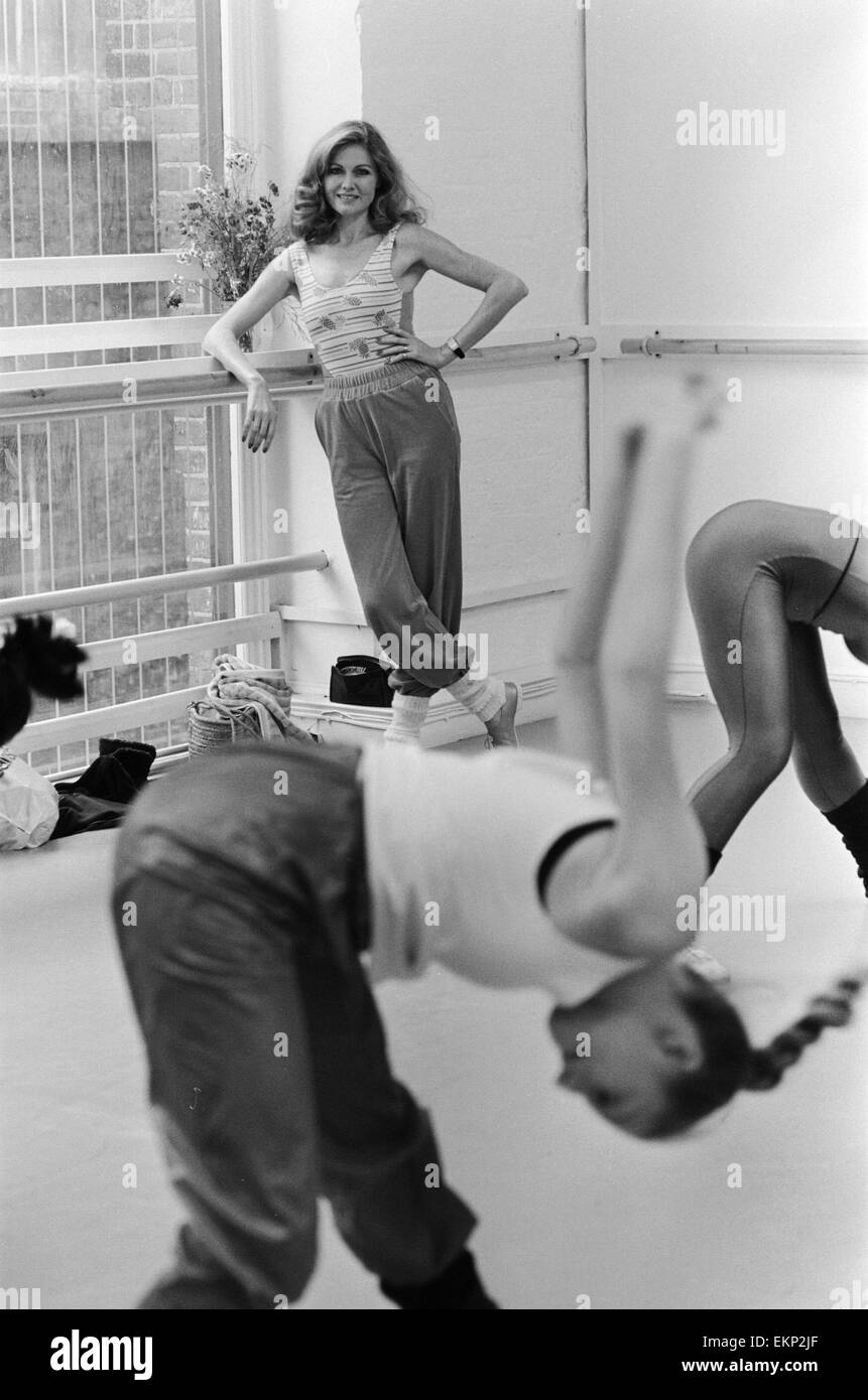 Class Photo 1980s High Resolution Stock Photography and Images - Alamy