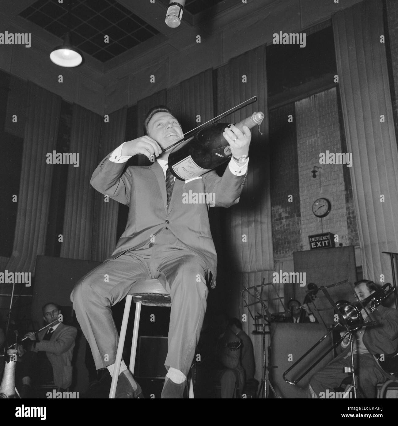 Matt monro album Black and White Stock Photos & Images - Alamy