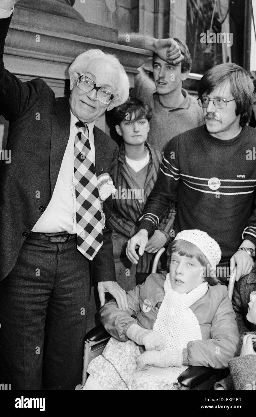 Labour leader michael foot electioneering hi-res stock photography and ...
