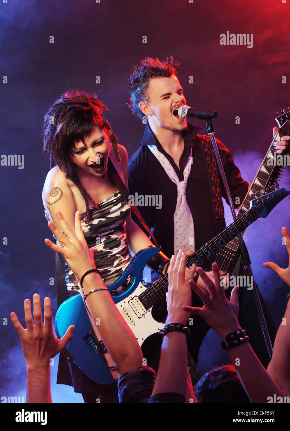Heavy metal crowd concert hands hi-res stock photography and images - Alamy