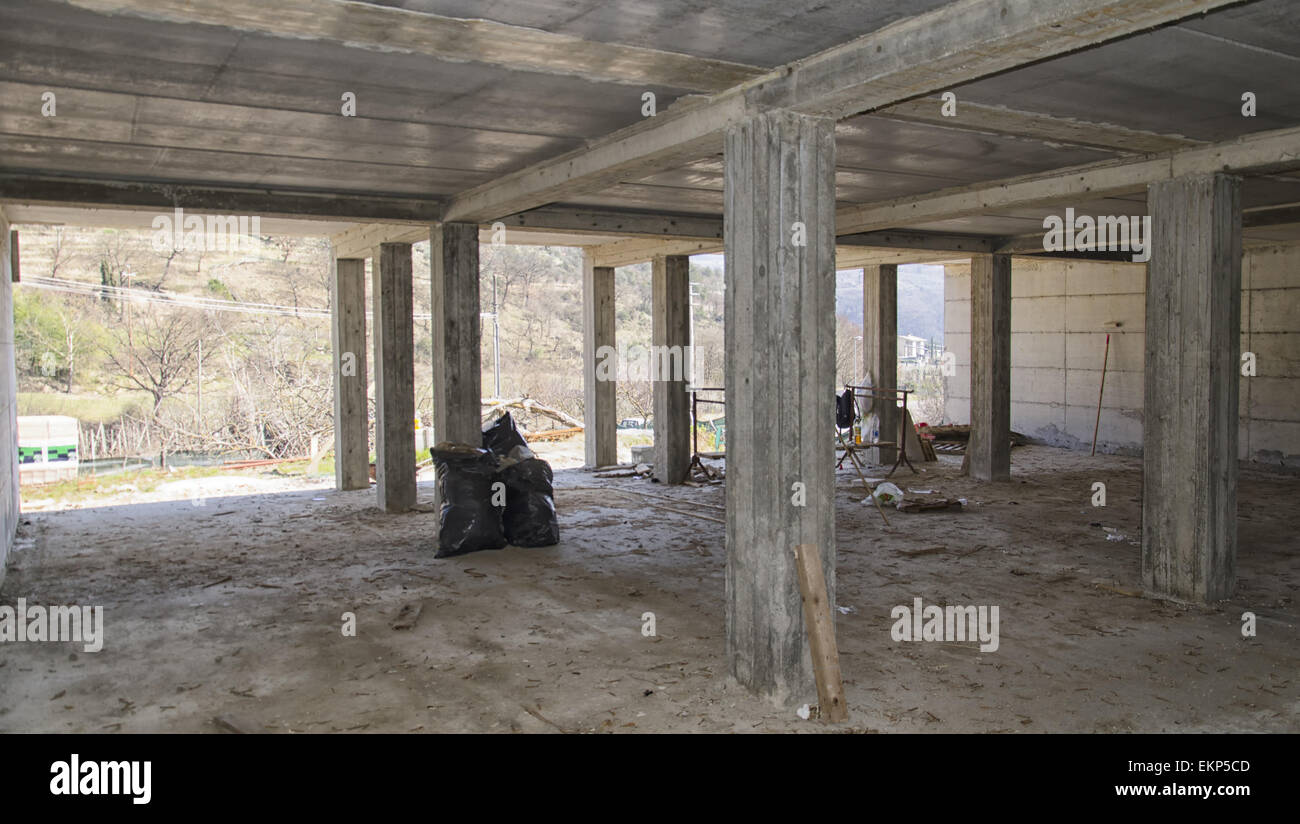 View of columns and beams in a building site Stock Photo - Alamy