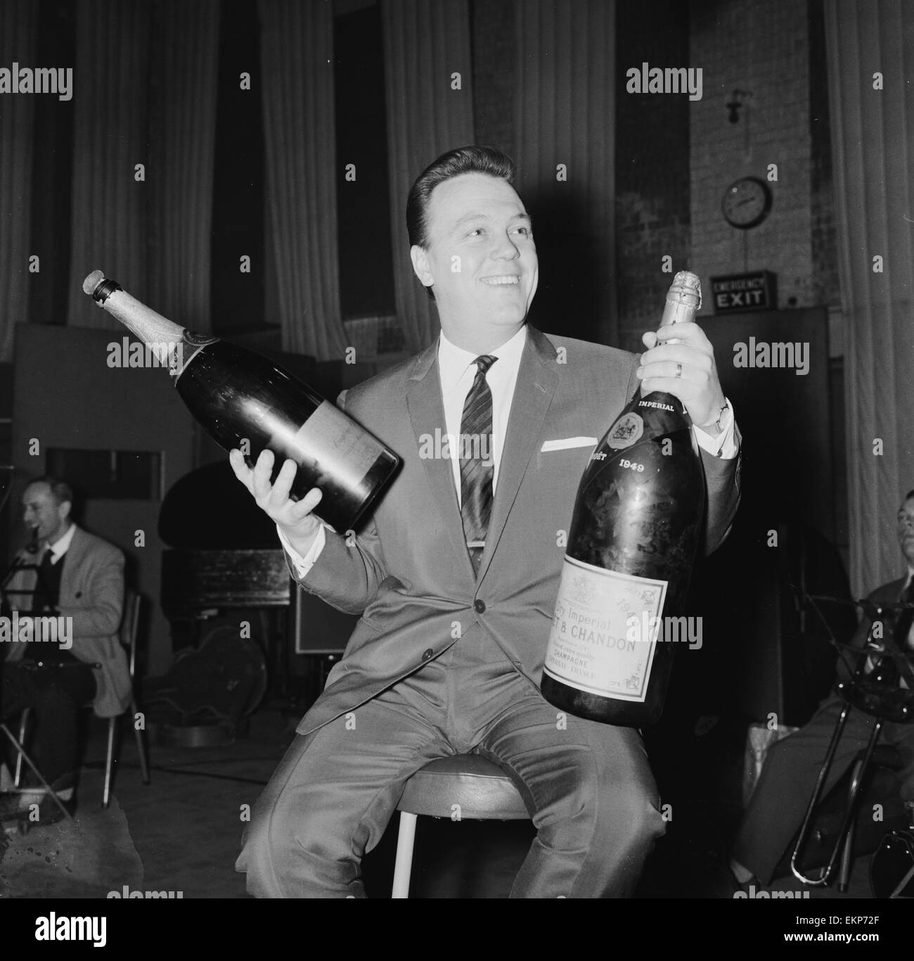 Matt singer hi-res stock photography and images - Alamy