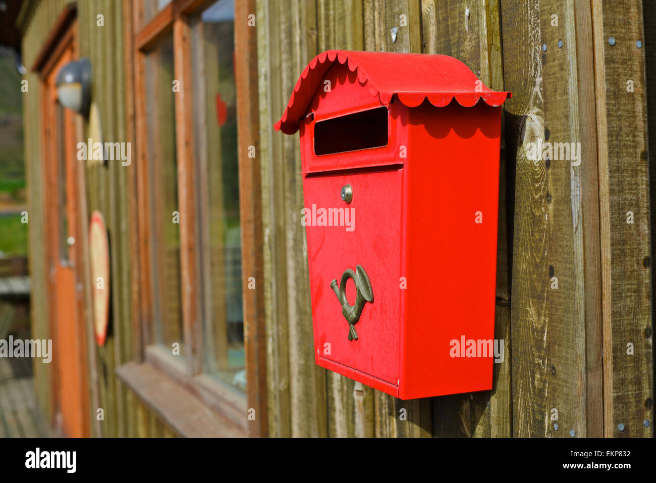 Red mailbox at rural Stock Photo - Alamy