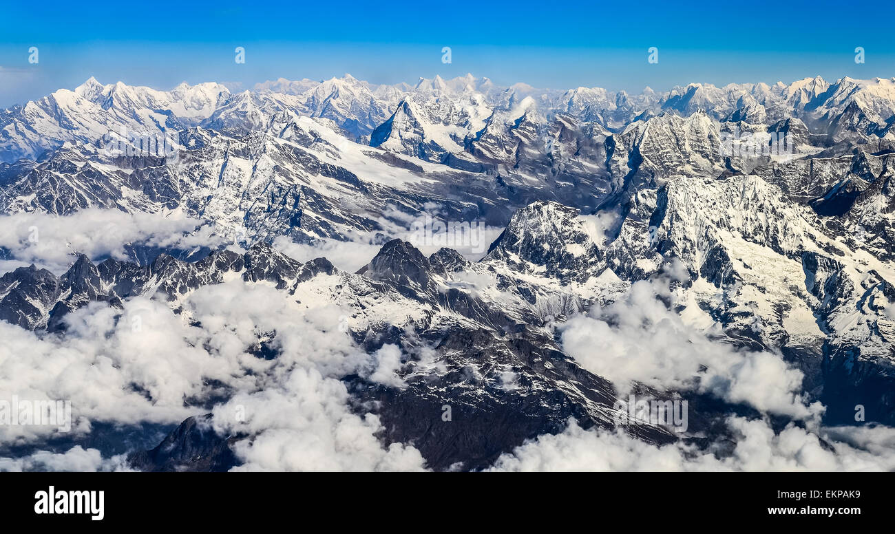 Mount everest aerial hi-res stock photography and images - Alamy