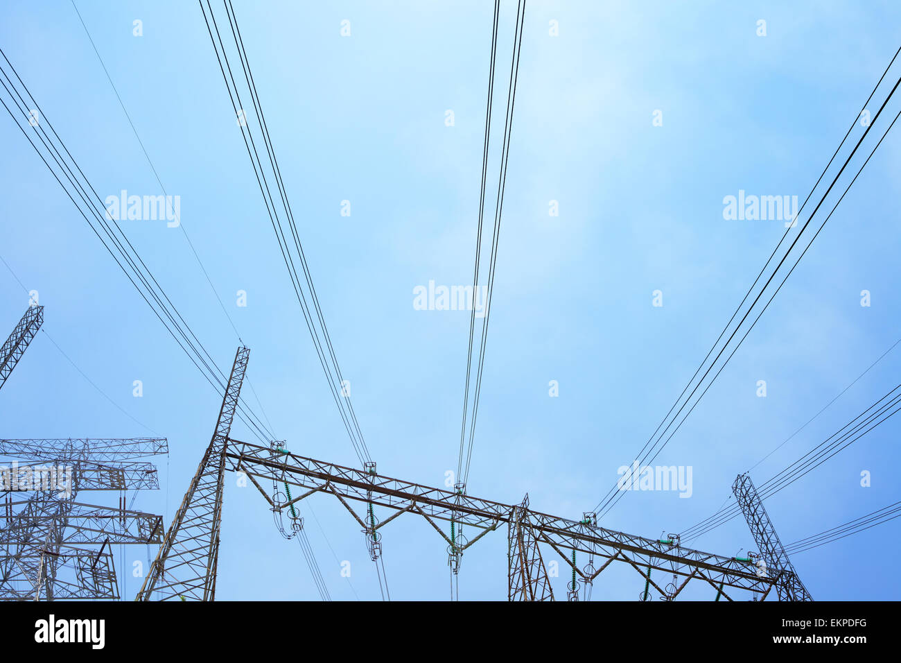 Transmitting electricity hi-res stock photography and images - Alamy