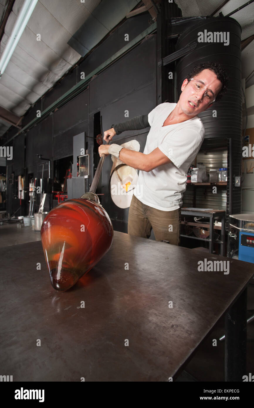 Man Shaping Glass Vase Stock Photo - Alamy