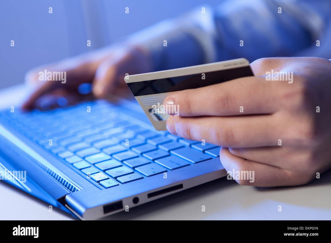 Click! Hands of a man on keyboard Stock Photo - Alamy