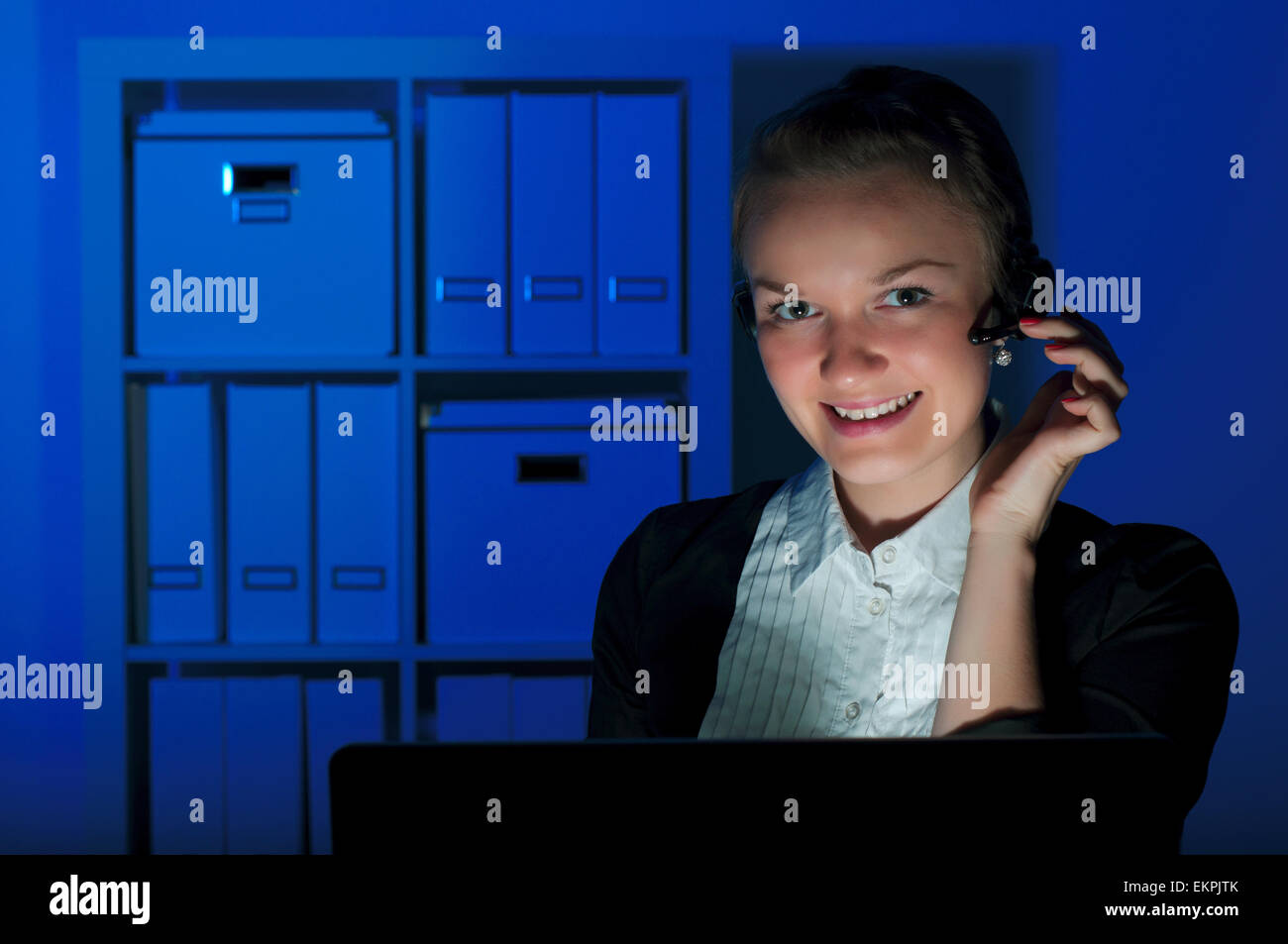 Black support worker hi-res stock photography and images - Alamy