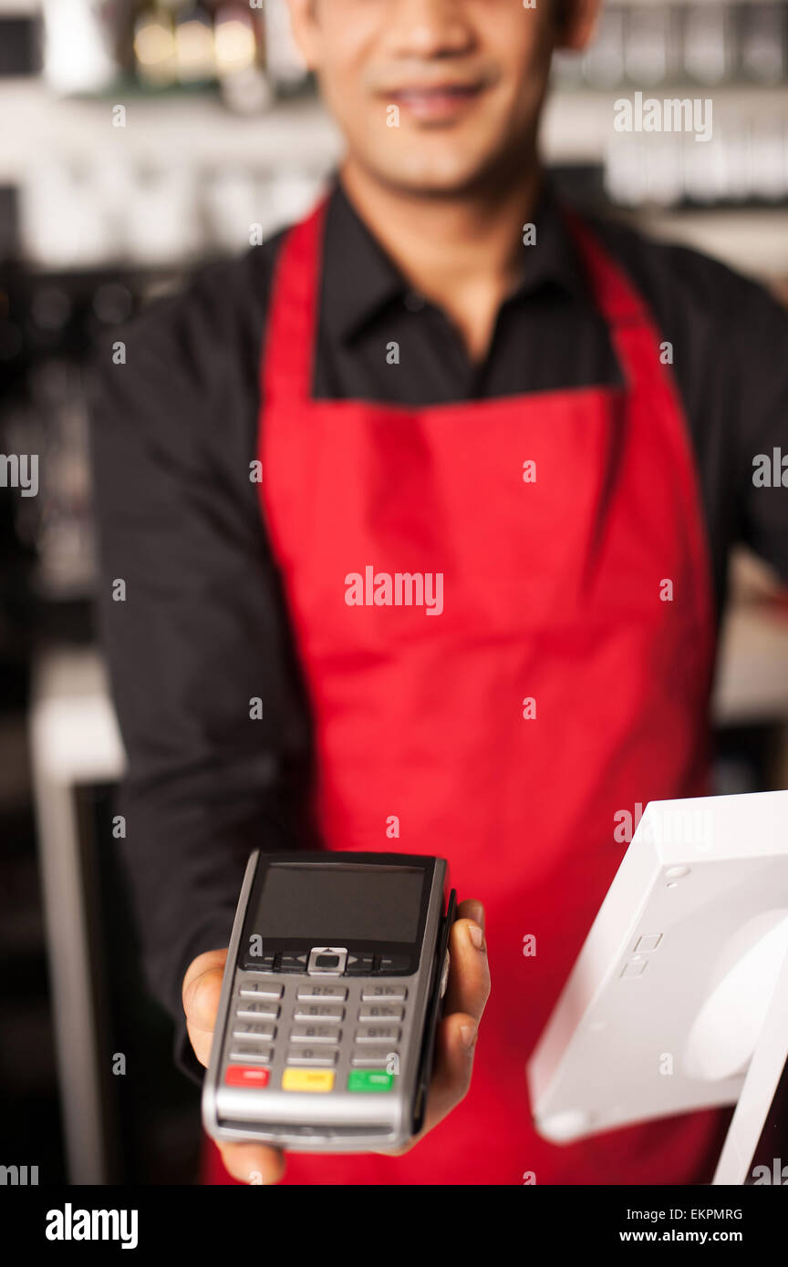 Please swipe your card to process payment Stock Photo - Alamy