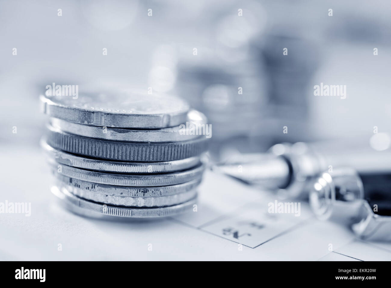 Bundle of money uk hi-res stock photography and images - Alamy