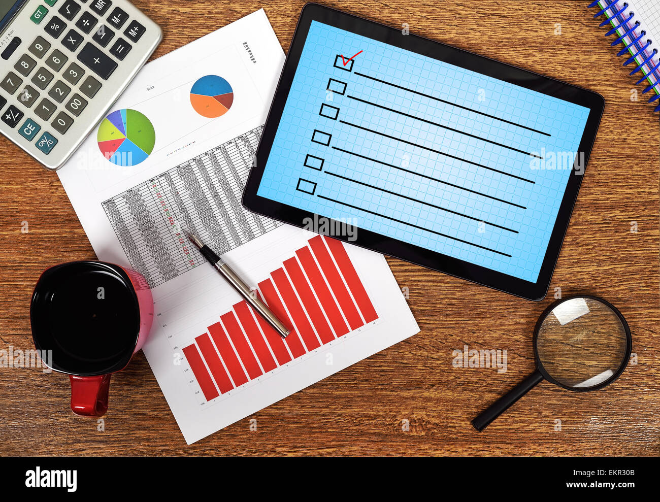 Checklist analysis hi-res stock photography and images - Alamy