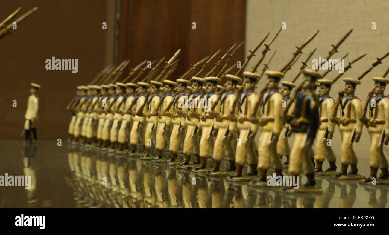 Lead toy soldiers hi-res stock photography and images - Alamy