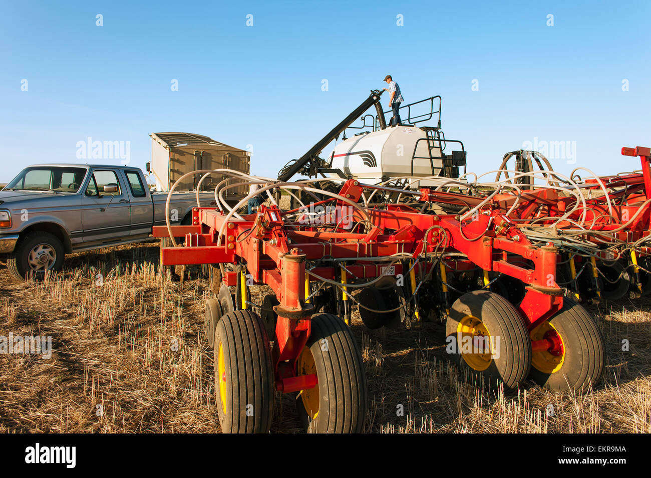 Farmers planting united states hi-res stock photography and images - Alamy