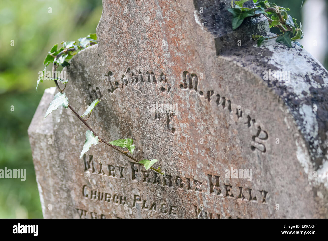 Irish grave hi-res stock photography and images - Alamy