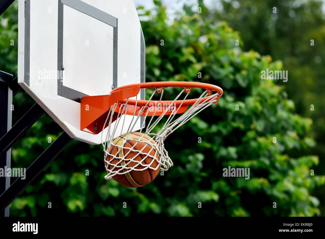 Throw rope hi-res stock photography and images - Alamy