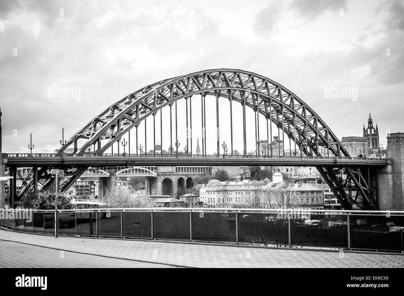 Black and white tyne bridge hi-res stock photography and images - Alamy