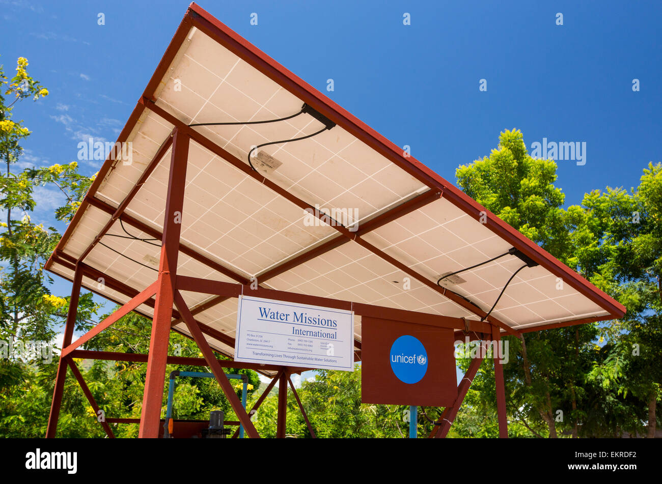 Solar powered water pump hi-res stock photography and images - Alamy