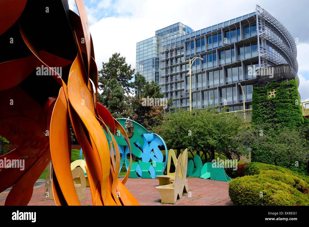 Alcoa building river walk in Pittsburgh PA Stock Photo - Alamy