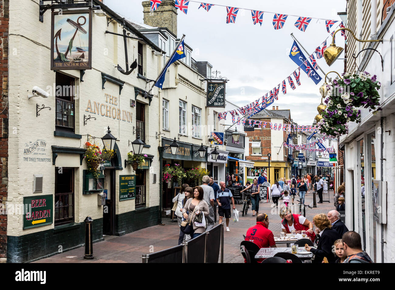 Cowes hi-res stock photography and images - Alamy