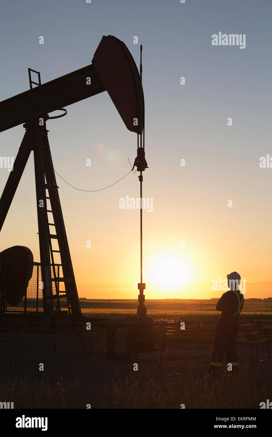 Canada,Oil Industry,Pump Jack,Mature Men Stock Photo - Alamy