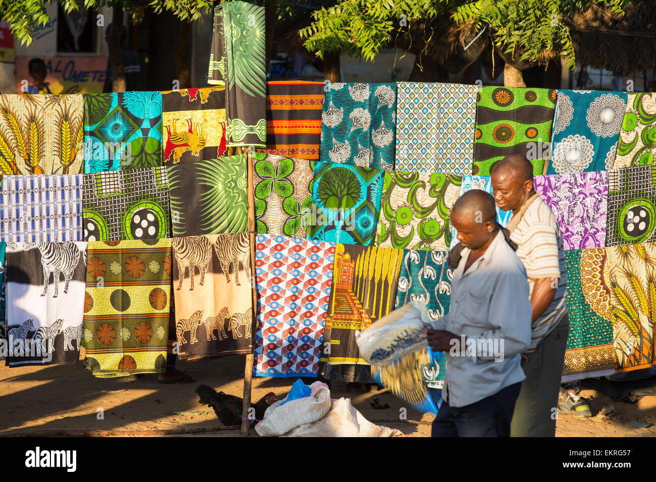 Cloth stall hi-res stock photography and images - Alamy