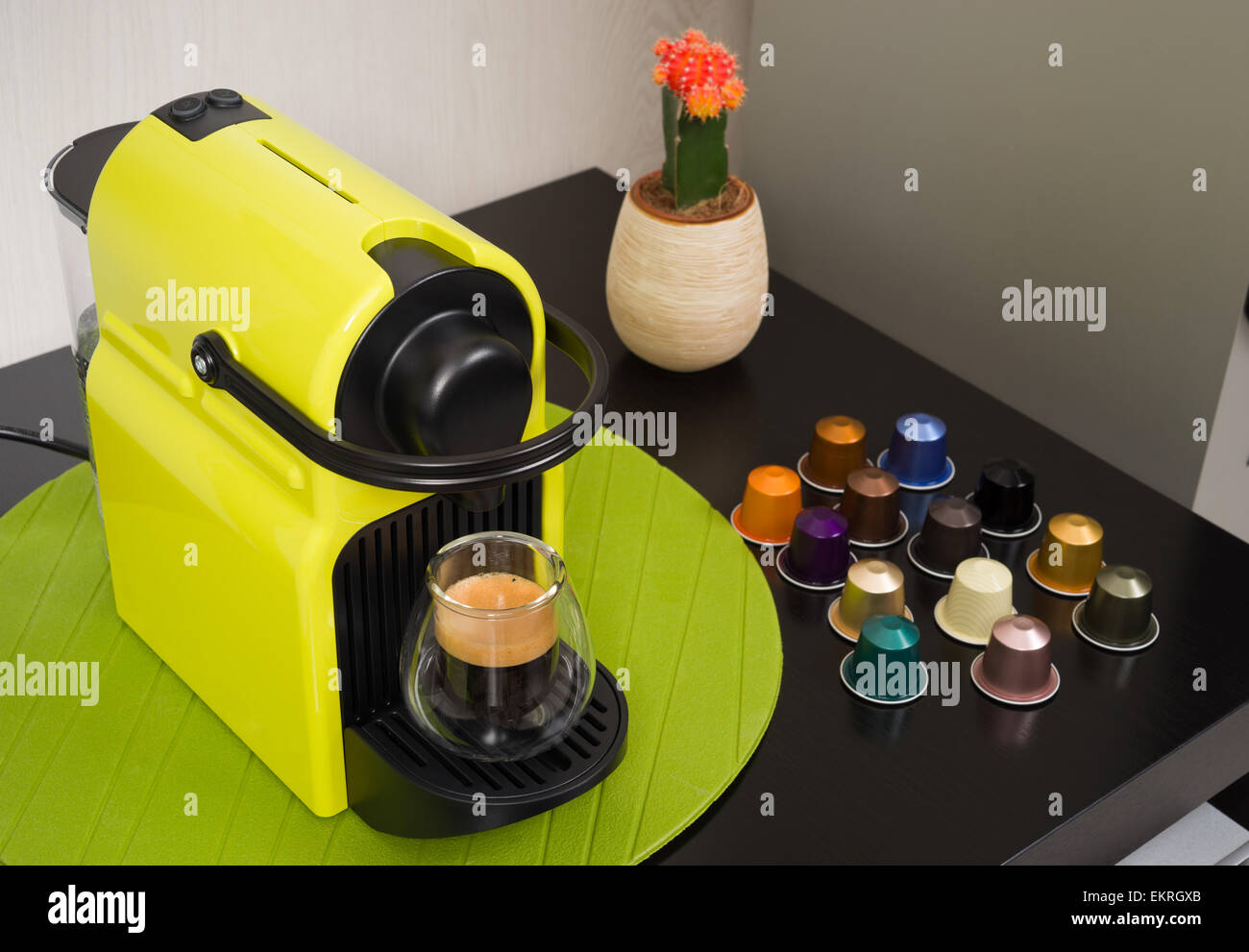 Coffee machine beans bag hi-res stock photography and images - Alamy