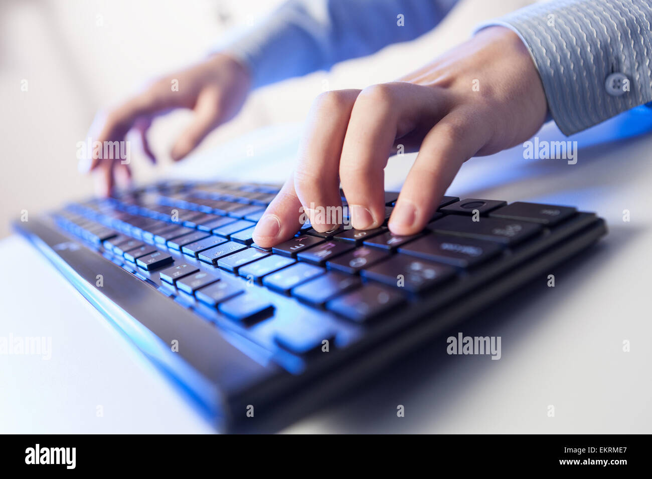 Click! Hands of a man on keyboard Stock Photo - Alamy