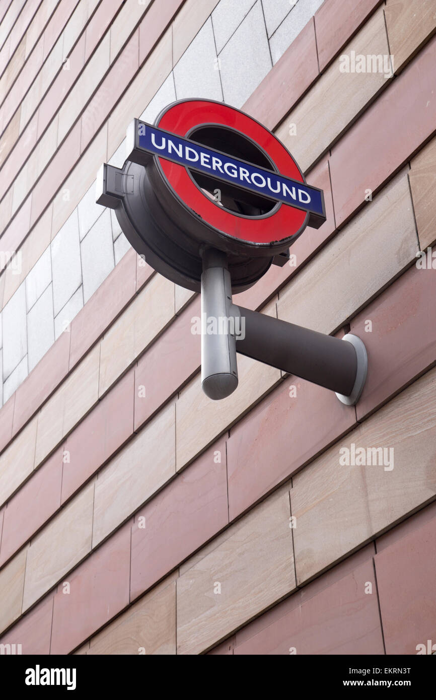 Bank underground sign hi-res stock photography and images - Alamy