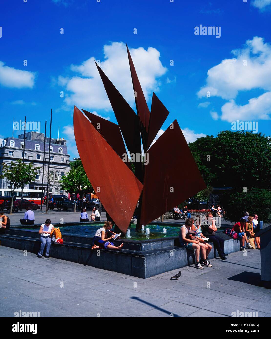 Galway sculpture eyre square galway hi-res stock photography and images ...
