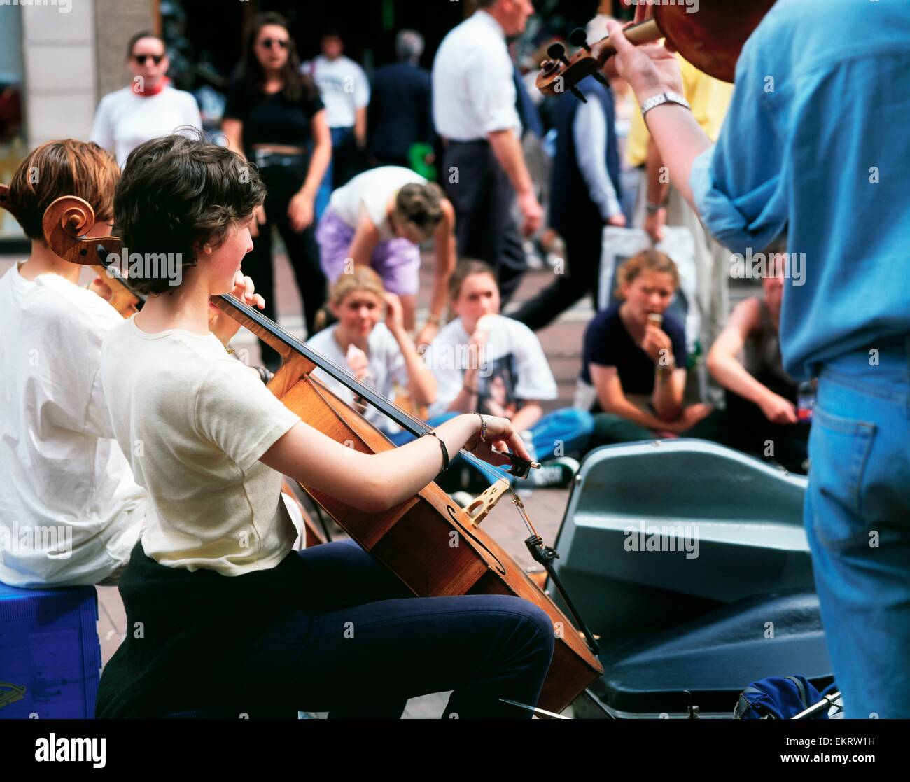 Buskers, Grafton Street, Dublin, Ireland Stock Photo - Alamy