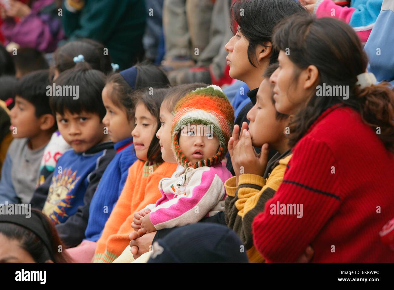 Peruvian girl pre teen hi-res stock photography and images - Alamy