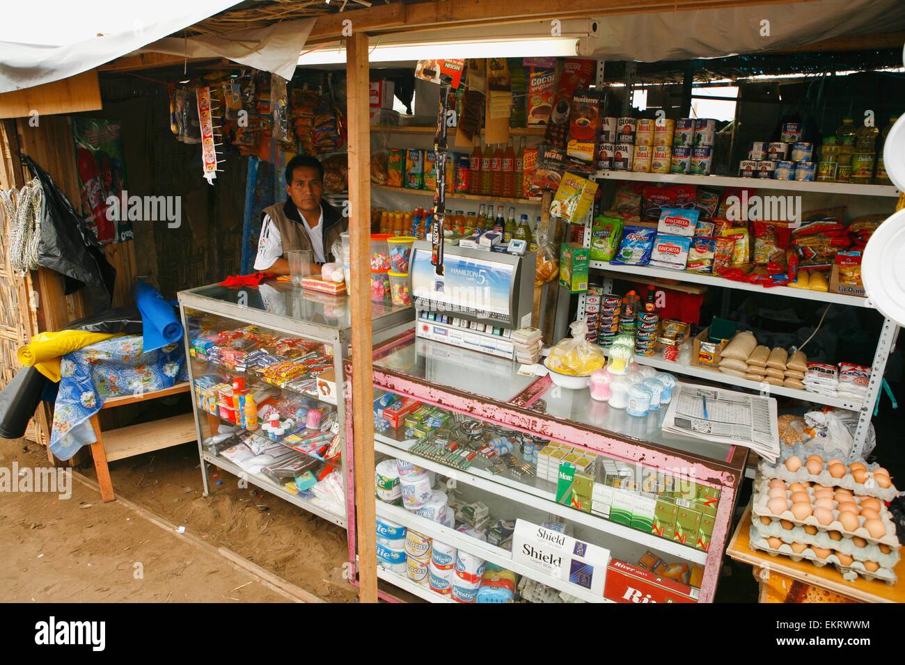 Lima peru indian market hi-res stock photography and images - Alamy