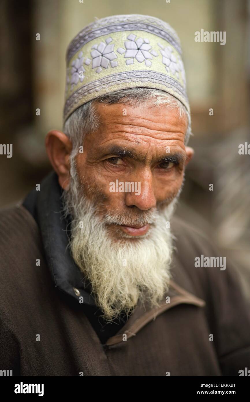 Portrait Of Senior Muslim Male Stock Photo - Alamy