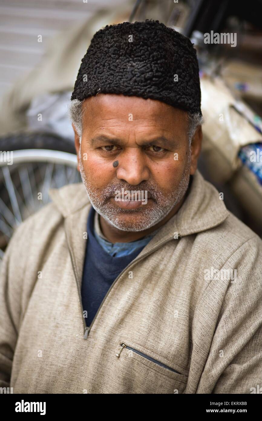 Portrait Of Middle-Aged Muslim Man Stock Photo - Alamy
