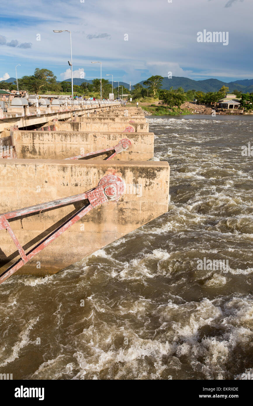A barrage on the Shire River in Malawi, near Mangochi Stock Photo - Alamy