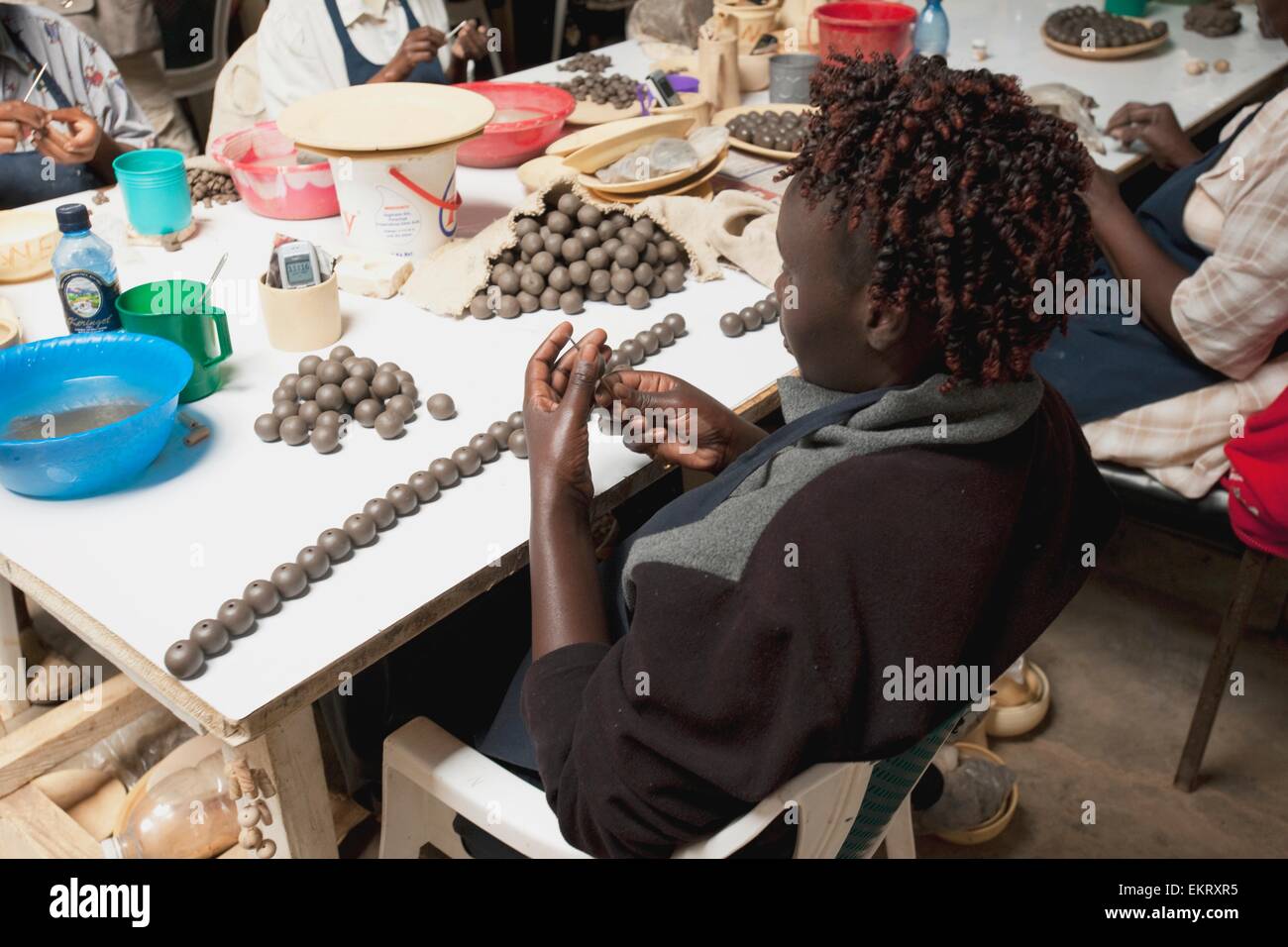 Kazuri kenya hi-res stock photography and images - Alamy
