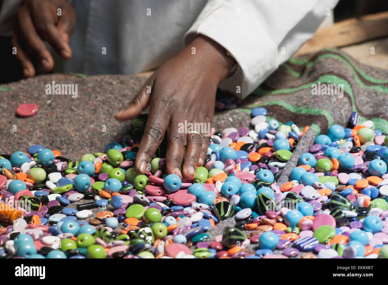 Kazuri kenya hi-res stock photography and images - Alamy
