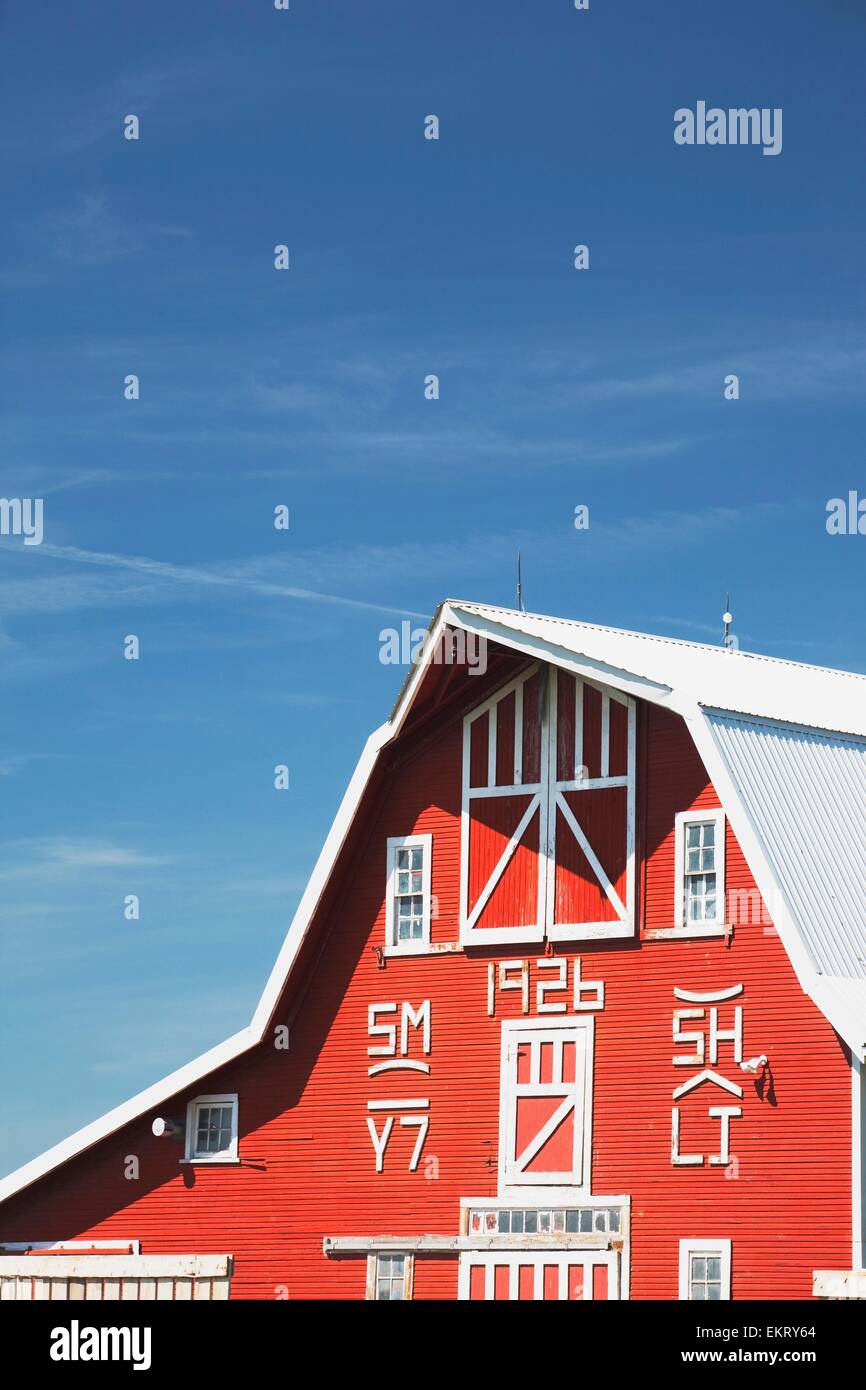 Red Barn, Central Alberta, Canada Stock Photo - Alamy