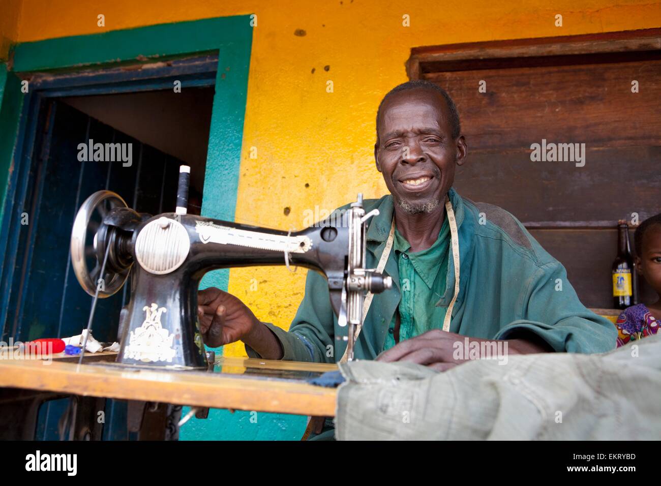 Using a sewing machine hi-res stock photography and images - Alamy