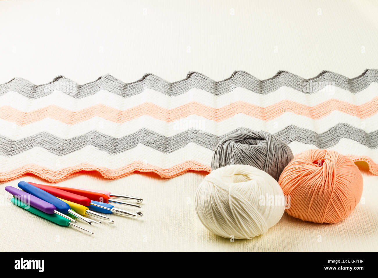 Knitting yarn hi-res stock photography and images - Alamy