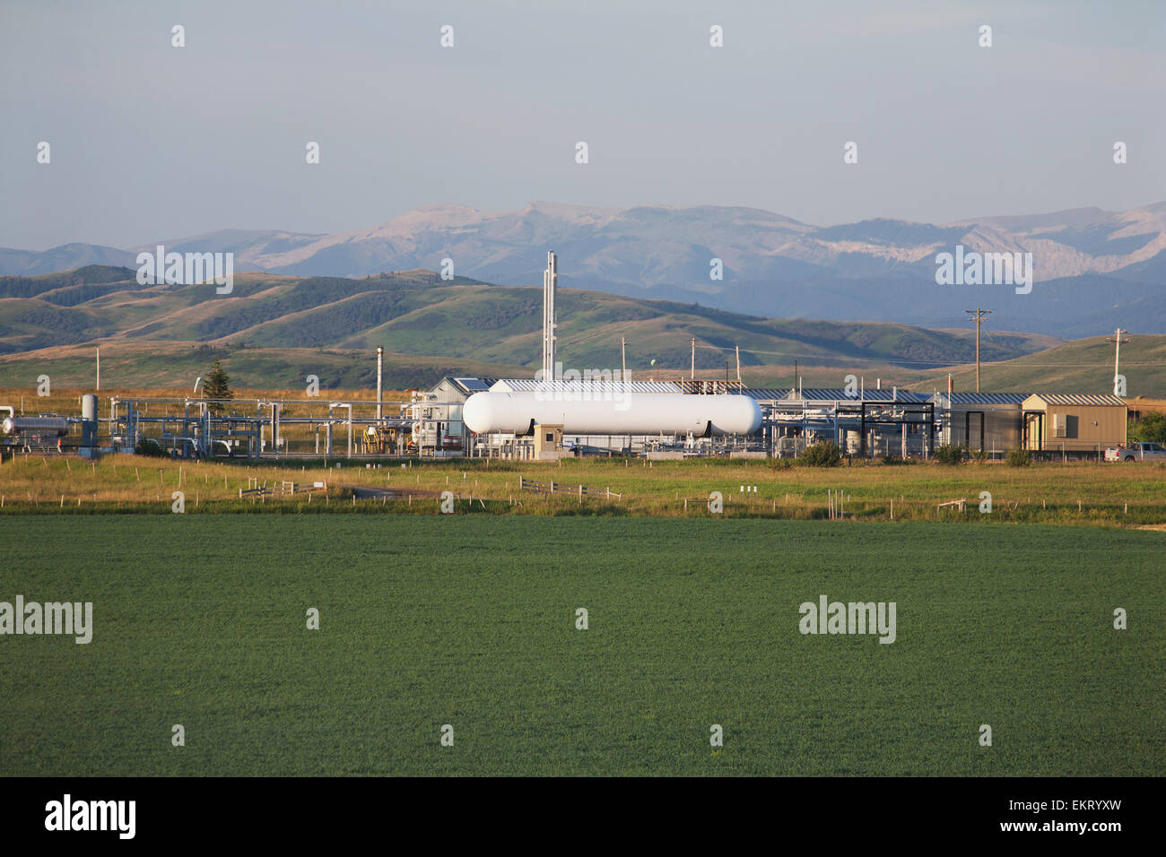 Natural Gas Plant Canada Stock Photos & Natural Gas Plant Canada Stock ...